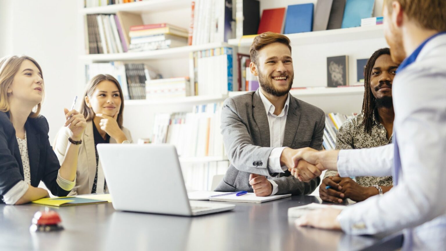 Is Service Revenue an Asset? - FundsNet